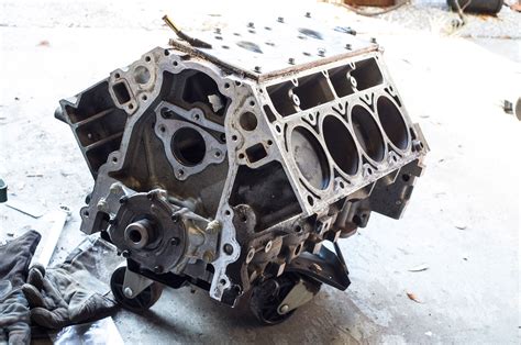 Ls Engine Tips Gen Iii Vs Gen Iv Hot Rod Network