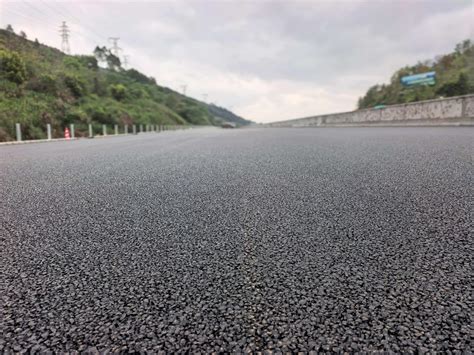 广东高速沥青摊铺施工案例高速公路路面工程珠三角沥青施工厂家