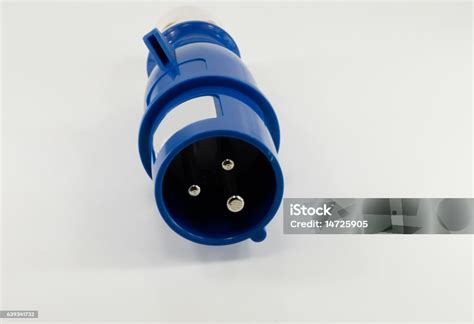전기 플라스틱 전원 플러그 및 캡 분리가있는 다양한 소켓 사진 이미지에 대한 스톡 사진 및 기타 이미지 사진 이미지 수평 구성 장비 Istock