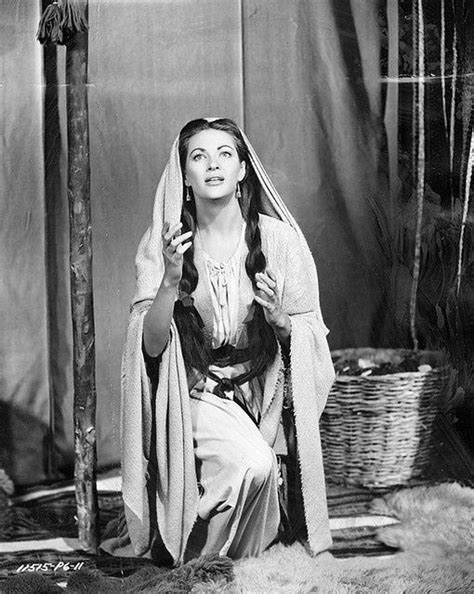 Yvonne De Carlo Old Hollywood Movies Old Hollywood Stars
