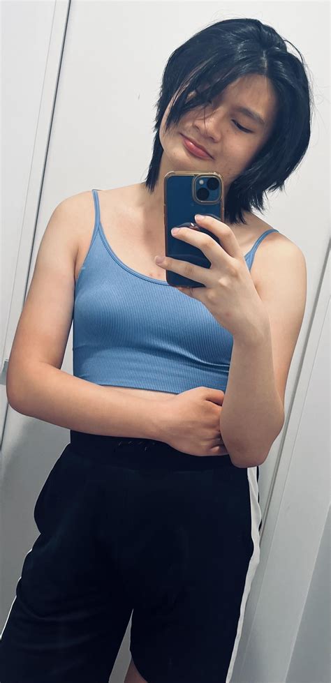 Loving this outfit so much because it's so "me" : r/asiantransgender