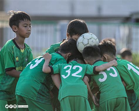 Hari Kedua ‘coaching Clinic ‘pss Development Center Sambangi Ssb Bina Putra Jaya Official