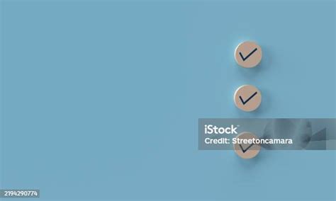 체크 표시 선택 체크리스트 입방체 블록 나무 사본 공간 푸른 배경 사업 병법 시간 인적 자원 성공 진드기 확인란 결정 올바른