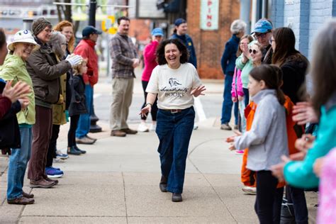 A Michigan Community Takes A Novel Approach To Moving 9100 Books For