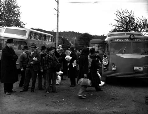 Ddr Densho 36 32 — Arrival At The Puyallup Assembly Center Densho