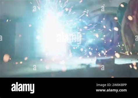 Welding Frames Stock Videos And Footage Hd And 4k Video Clips Alamy