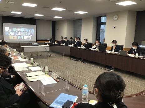 全世代型社会保障構築会議（第3回） 内閣府