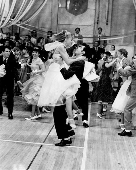 Sexy Olivia Newton John 8x10 Photo Iconic Death John Travolta Grease £