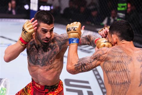 Ilia Topuria Receives Huge Offer From Boxing Icon Who Fought Mike Tyson