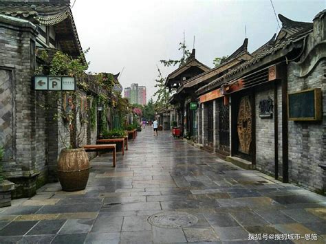 去四川旅游攻略必去的旅游景点门票多少钱旅游必看攻略 九寨沟 土地 导游