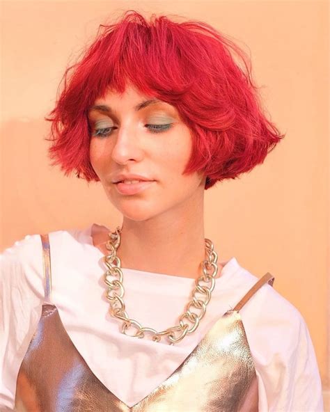 10 Short Haircuts For Thick Hair Highly Textured And Color Bright Looks