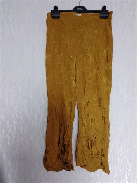 Фірмові красиві штани — ціна 255 грн у каталозі Брюки Купити жіночі речі за доступною ціною на