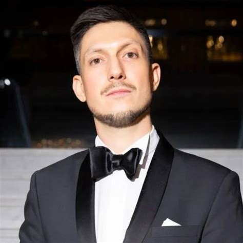 Ведущий Александр Сергеев Москва Alexandrsergeev • Threads Say More
