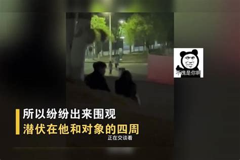 男生第一次和女孩约会室友多角度围观