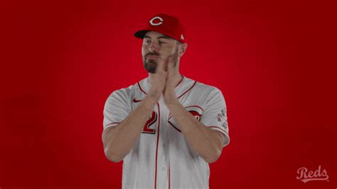  By Cincinnati Reds Find And Share On Giphy