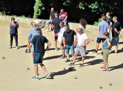 Saint Julien Molin Molette Dimanche 1er Octobre Le Cercle Jeanne D