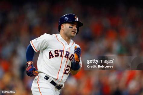 Jose Altuve Home Run Photos And Premium High Res Pictures Getty Images