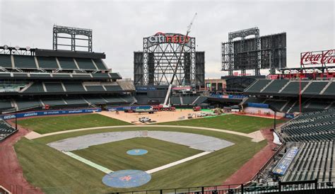 Mets Citi Field Construction Underway To Move Fence In