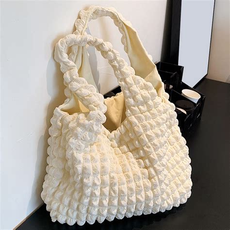 Badu Bg Дамска чанта за рамо с мехурчета от мек плат плисирана сладка дамска чанта Ежедневна