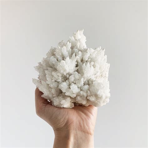 Cave Calcite Cluster Types Of Crystals Calcite Crystals