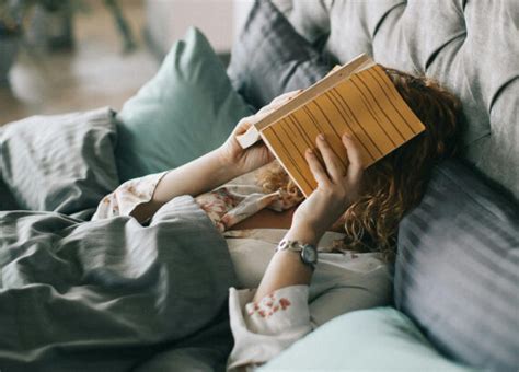 How To Best Communicate With An Introvert Simple Hermit