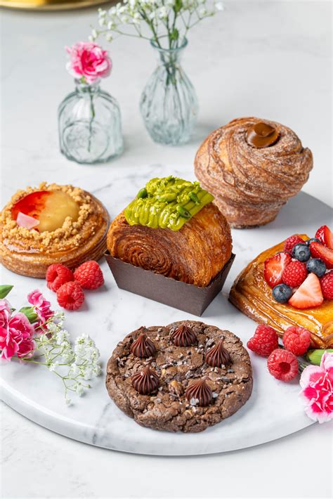 Chez Bon Bon Bakery And Desserts Fontainebleau Miami Beach