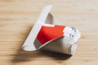 How To Make An Easy DIY Flash Diffuser For Macro Photography