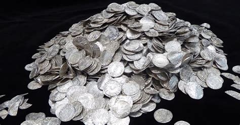 Un Asombroso Conjunto De Monedas Que Datan De La época De La Conquista