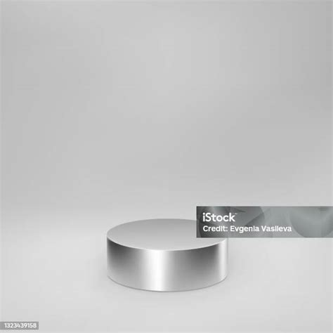 회색 배경에 격리 된 원근이있는 실버 3d 실린더 전면 보기 실린더 기둥 크롬 강관 박물관 무대 받침대 또는 제품 연단 3d
