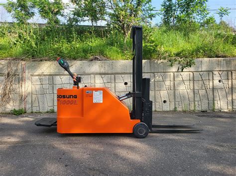 중고지게차 수성 Swc 1000l 보행식 전동 포크리프트 지게차 사이드쉬프트 판매 한결지게차 중고지게차 중고지게차 직거래 매매 지게몬