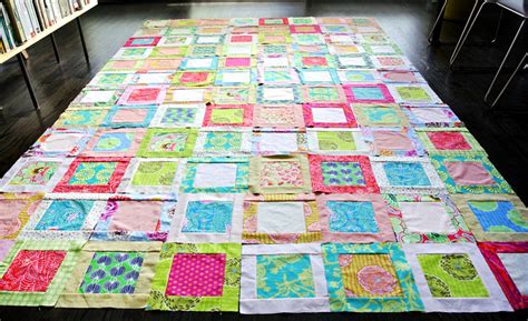 A Square In Square Quilt Pattern 2080x1170