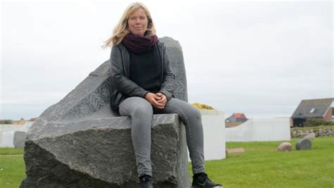 Ny Folder Viser Laila Westergaards Unikke Kunstværker I Lemvig Kommune Ugeavisendk