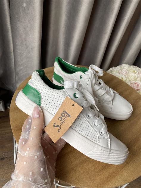 Білі кеди — ціна 450 грн у каталозі Кеди Купити жіночі речі за доступною ціною на Шафі Україна