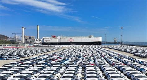 Chinese Automakers Embrace Export Boom With Own Shipping Fleets