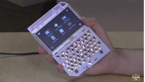 A Review Of The Pocket CHIP Computer FOSS Force