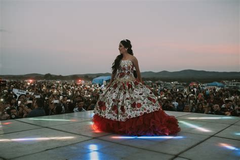 Los Xv De Ruby Lazaro Casas