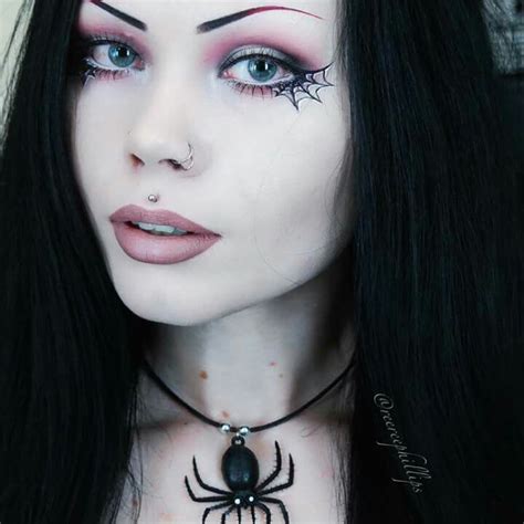 Ree Ree Phillips Alternative Model User