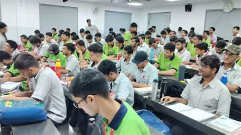JEE Main Exam Pattern Marking Scheme And Previous Year Cut Offs
