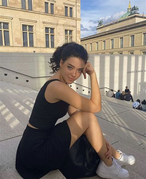 Vanessa Rhd Age Biography Height Net Worth Family Facts