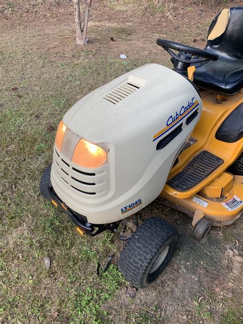 Our cub cadet lt1045 with the kohler courage 20 at over 900 hours now : r/lawnmowers