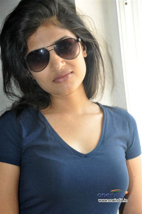 Sweta Pandit Photos Latest Hd Images Pictures Stills And Pics Filmibeat