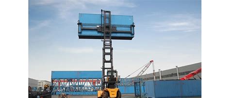 Twin Empty Container Handler Stable To The Highest