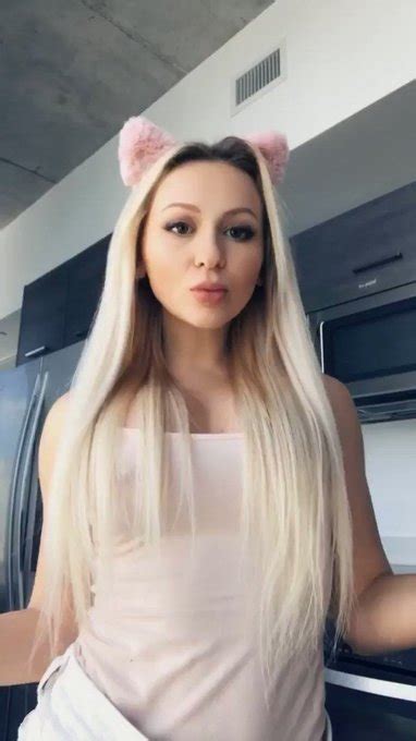 TW Pornstars YesBabyLisa Vídeos de Twitter