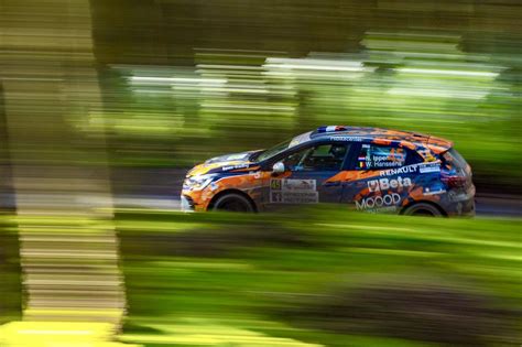 Clio Trophy East Belgian Nard Ippen Oppermachtig Welkom Op De Website Van Autosportwereld