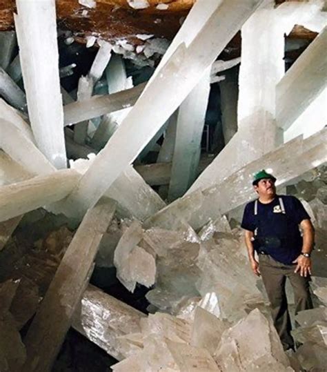 Reason Why Extraordinary Cave Of Crystals Is Deadly To Humans