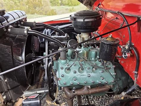 This 1953 Ford F 250 Features A Rebuilt 239 Ci Flathead V8 Enwheelzme