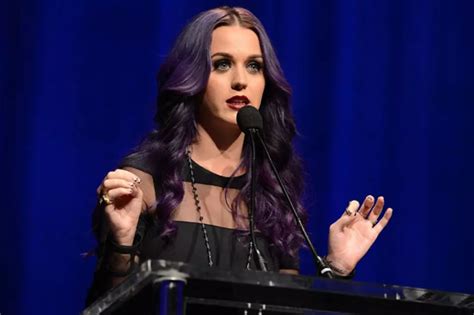 See Drunk Katy Perry Getting Dragged Out Of A London Nightclub [nsfw]