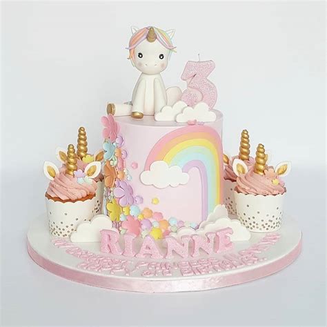 Flying Rainbow Unicorn Cake