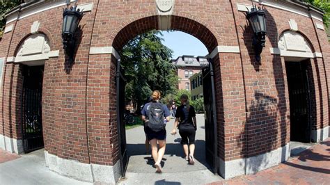 Harvard Just Banned Sex Between Teachers And Babes