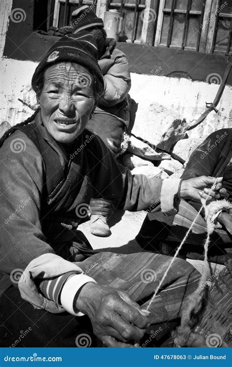 A Woman Worker Of A Remote Southern Tibetan Village Editorial Stock